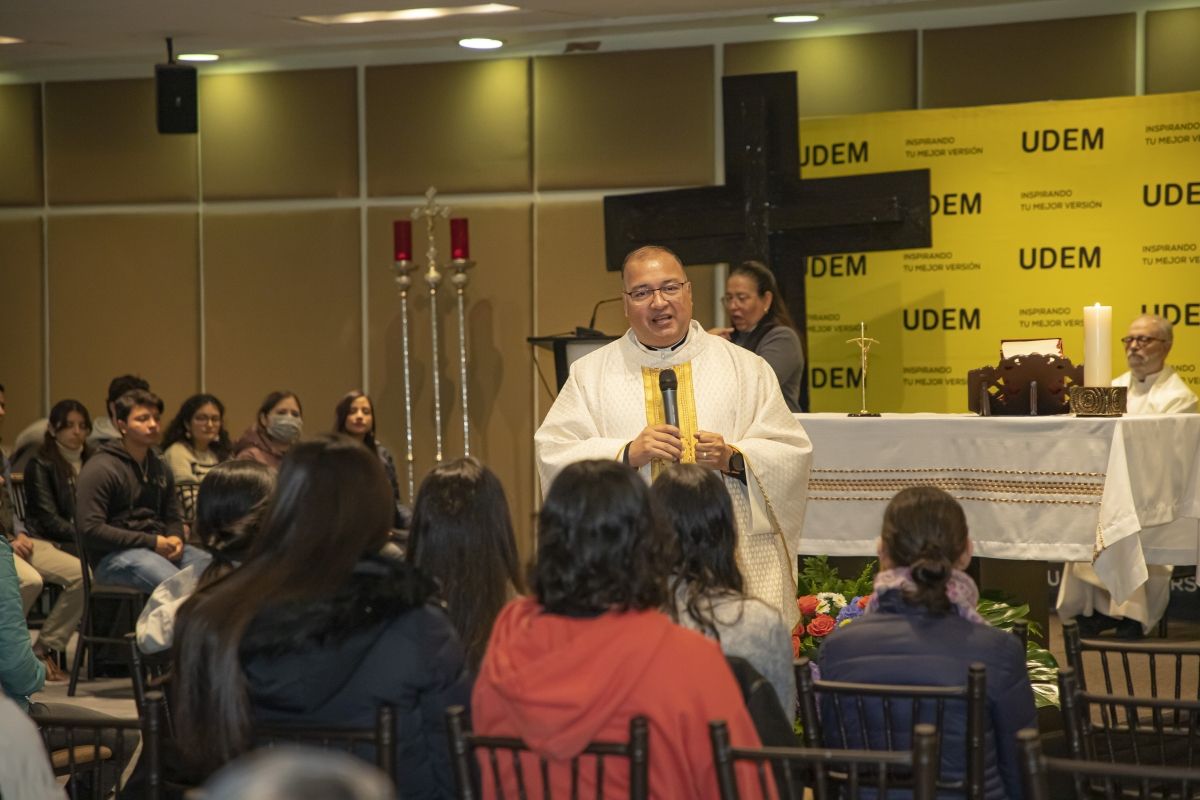 Dan gracias por término de semestre Otoño 2022 | UDEM